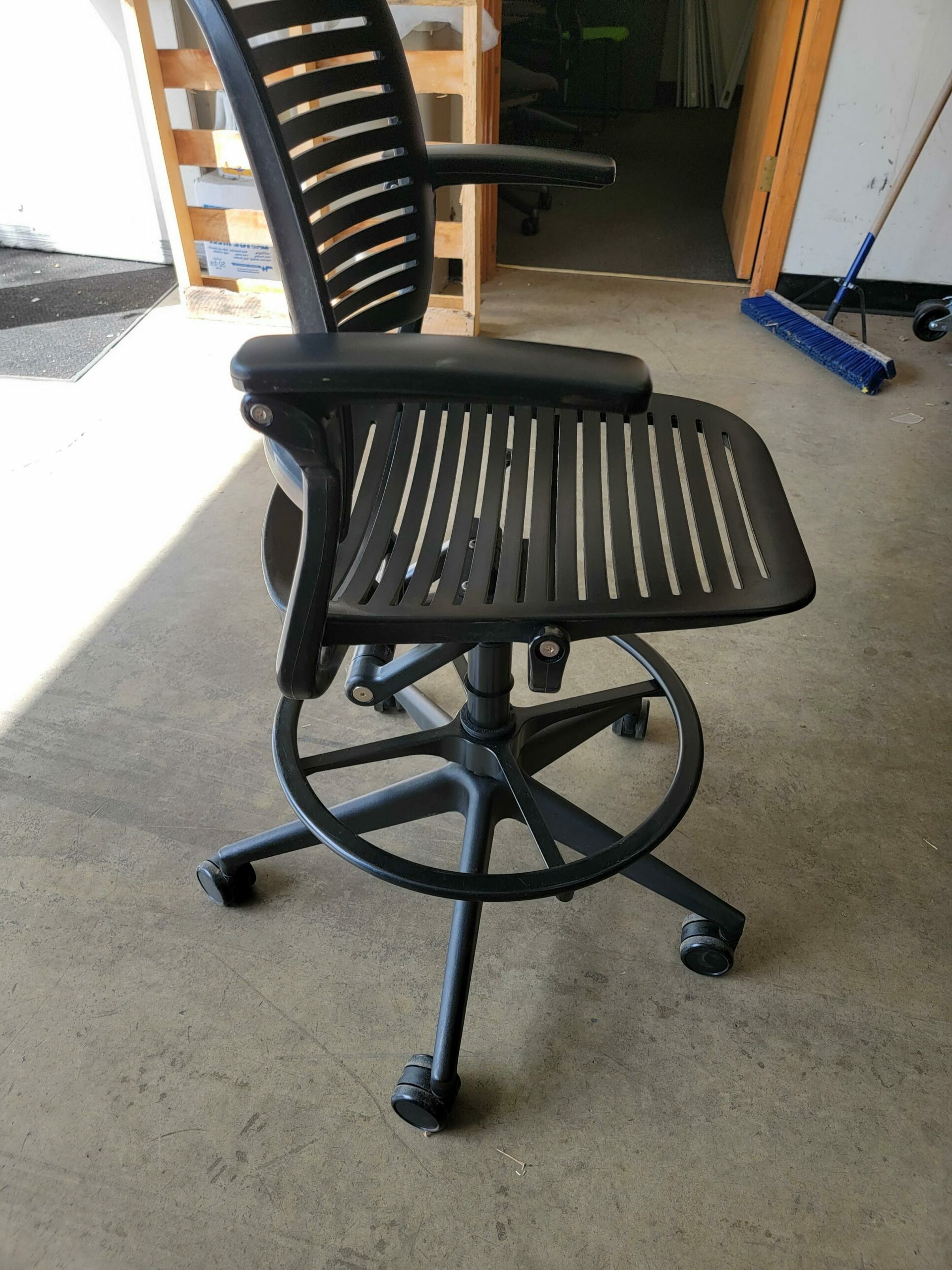 Used & Overstock Furniture | Office Furniture Eugene